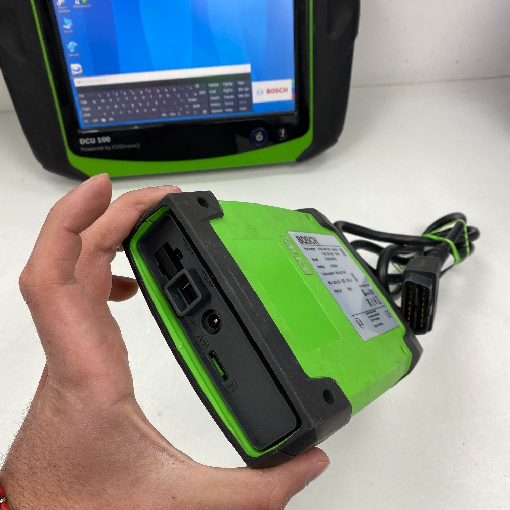 Pre-owned Bosch DCU 100 Windows 10 Tablet - Own4Less